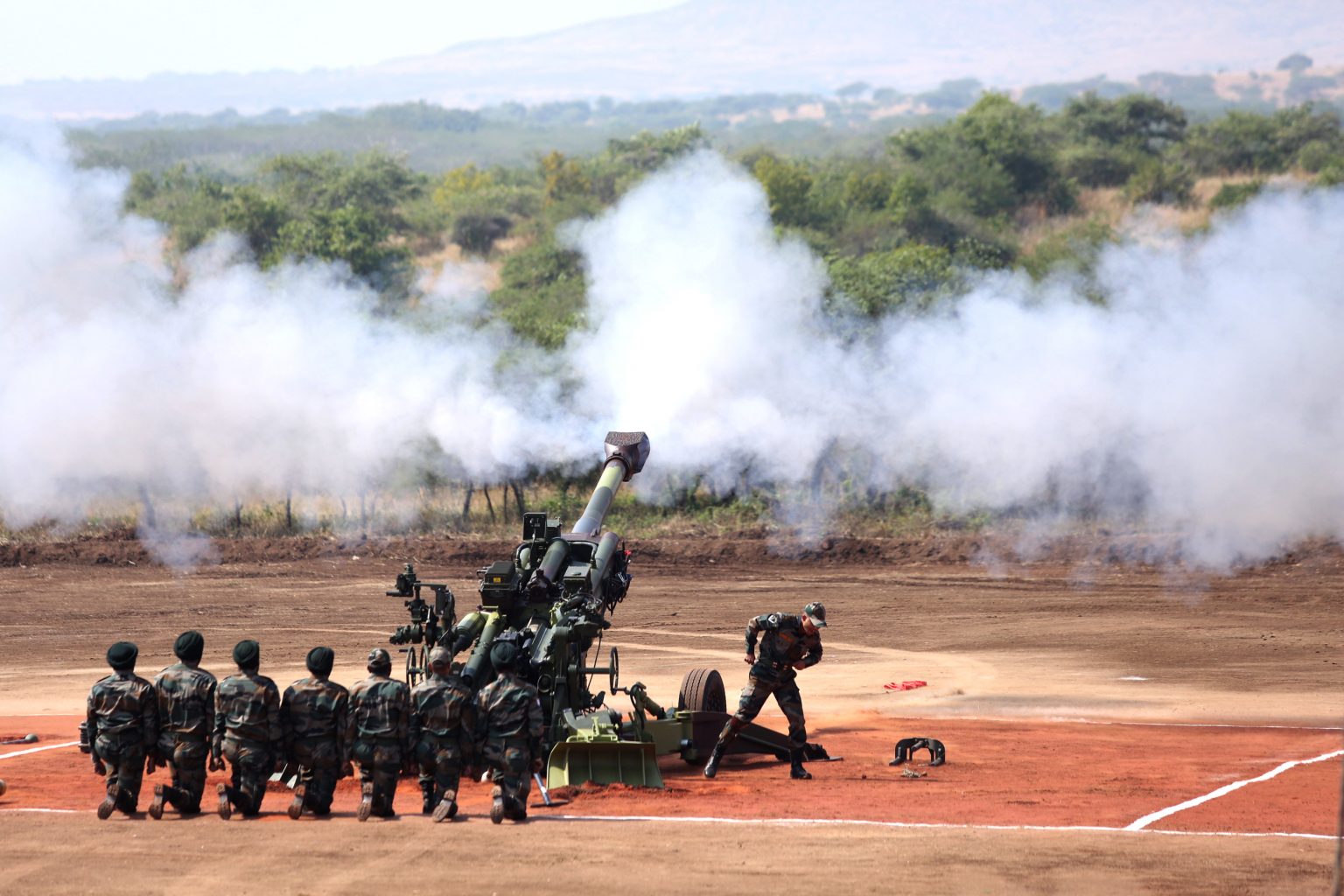 Indian Army Receives 1st New Howitzers Since Bofors Scandal